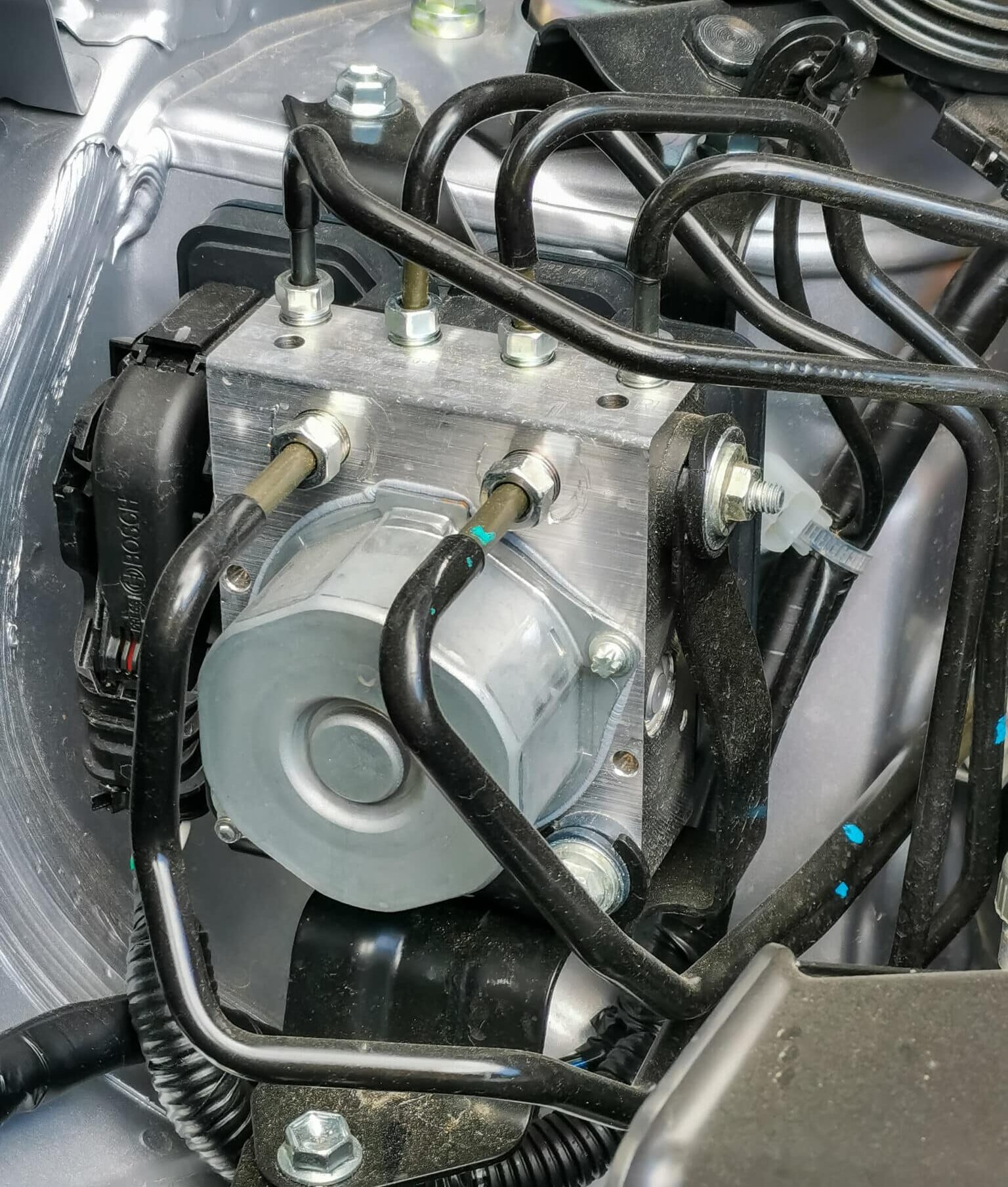 La réparation de bloc ABS ESP MK100 : symptômes, pannes et diagnostic - COTROLIA, Réparation ...