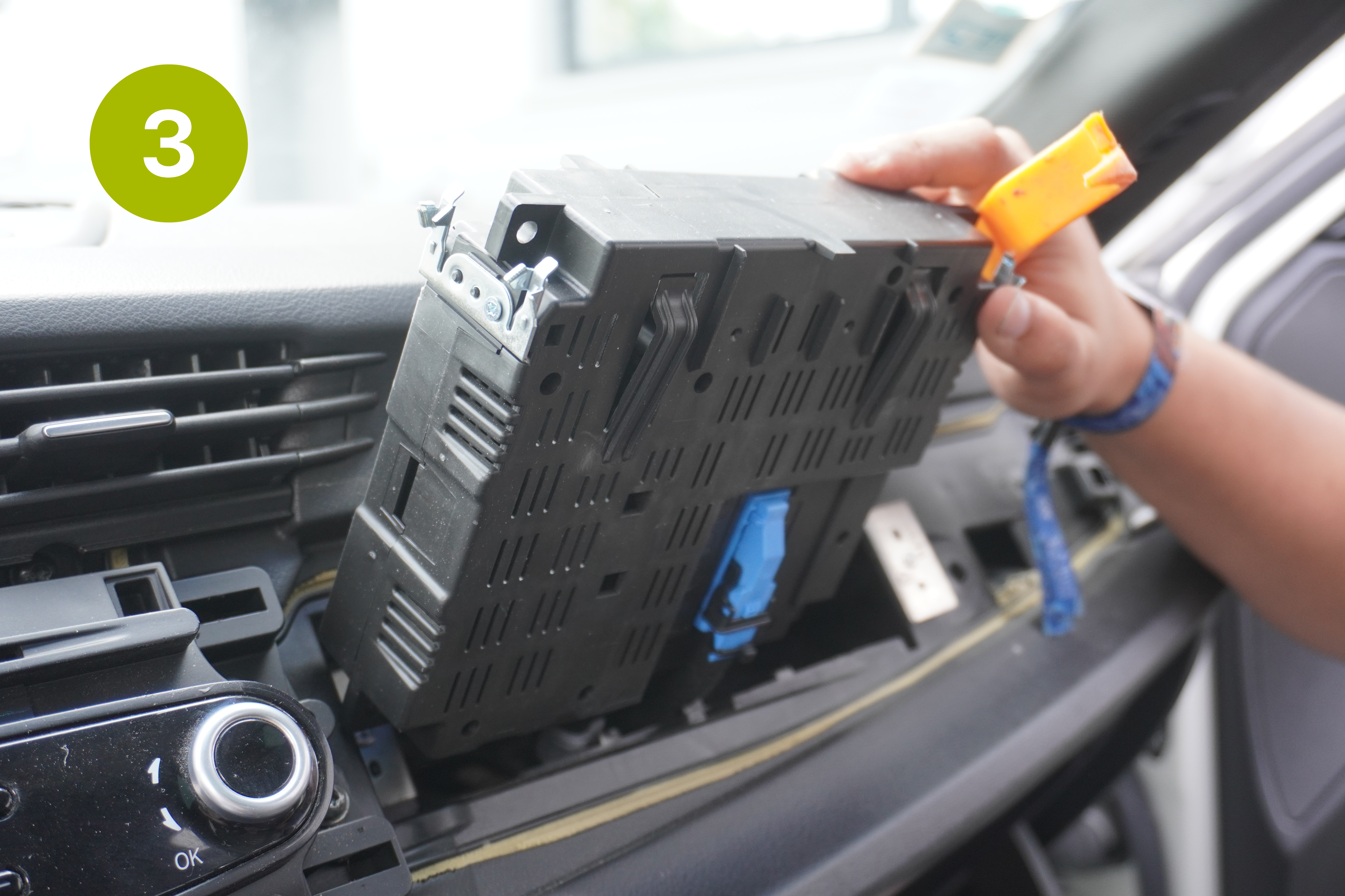 Les pannes et la réparation du boitier Blue and Me - COTROLIA ...